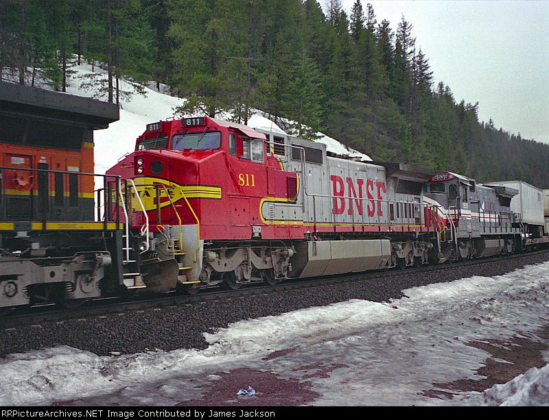 BNSF 811
